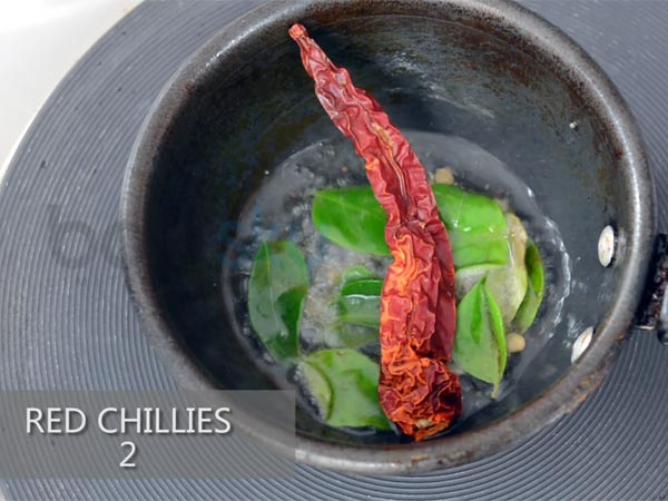 How To Make Kadalebele (Chana Dal) Chutney - Boldsky.com