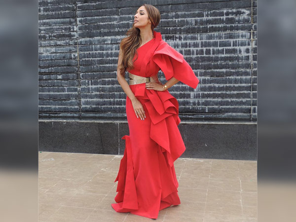 Malaika Arora's Stunning Look For India's Next Top Model's Latest ...
