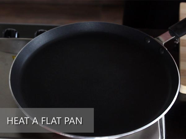 Tawa Garlic Bread Recipe: How To Prepare Garlic Bread At Home - Boldsky.com