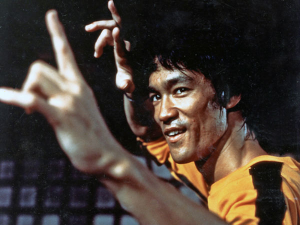 The Mystery About Bruce Lee's Death; Revealed! - Boldsky.com
