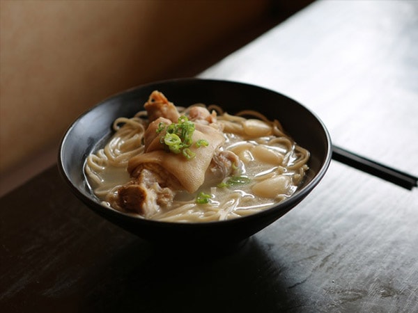 10 Amazing Health Benefits Of Eating Chicken - Boldsky.com