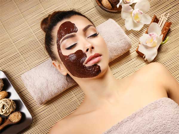 Easy And Effective DIY Chocolate Face Masks For Youthful Skin - Boldsky.com