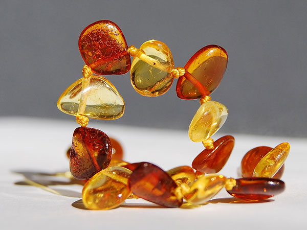 What's Your Lucky Metal According To Your Zodiac Sign? Know Here ...