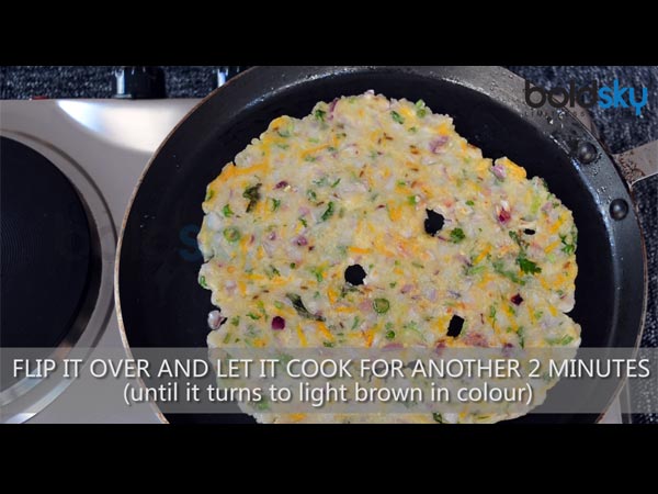 Akki Rotti Recipe: Karnataka Style Akki Rotti Recipe - Boldsky.com