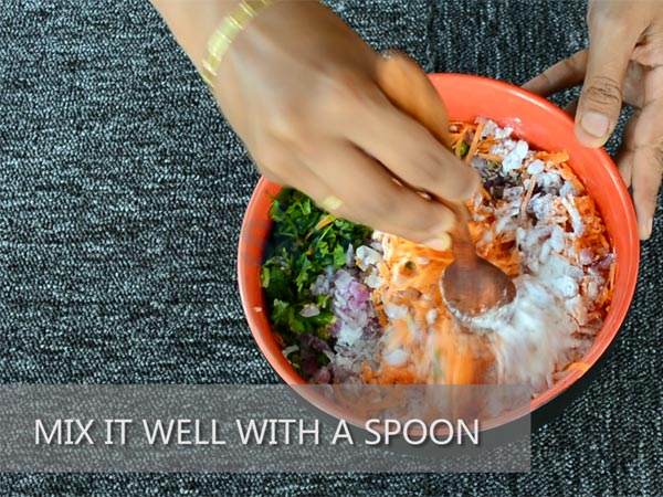 Akki Rotti Recipe: Karnataka Style Akki Rotti Recipe - Boldsky.com