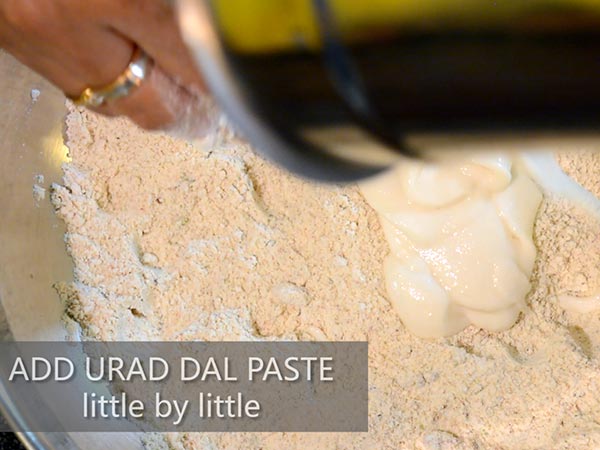 Bedmi Puri Recipe: How To Make Urad dal Ki Puri - Boldsky.com