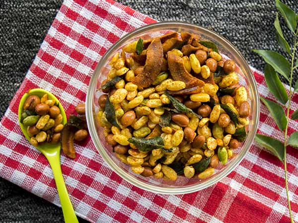 Healthy Snacks: How To Make Avarekai Mixture - Boldsky.com