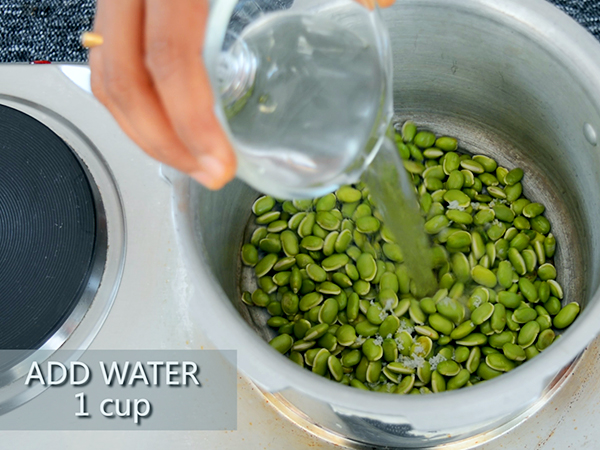 How To Make Avarekai Roti - Boldsky.com