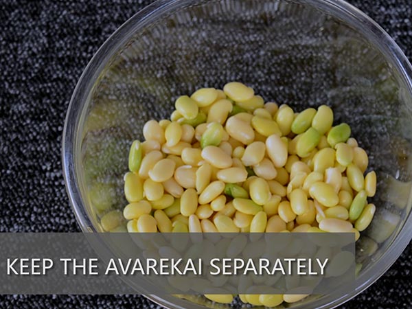 Healthy Snacks: How To Make Avarekai Mixture - Boldsky.com
