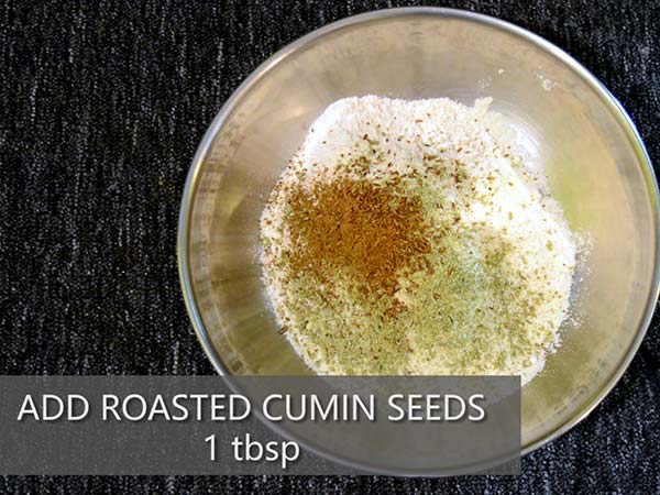 Bedmi Puri Recipe: How To Make Urad dal Ki Puri - Boldsky.com