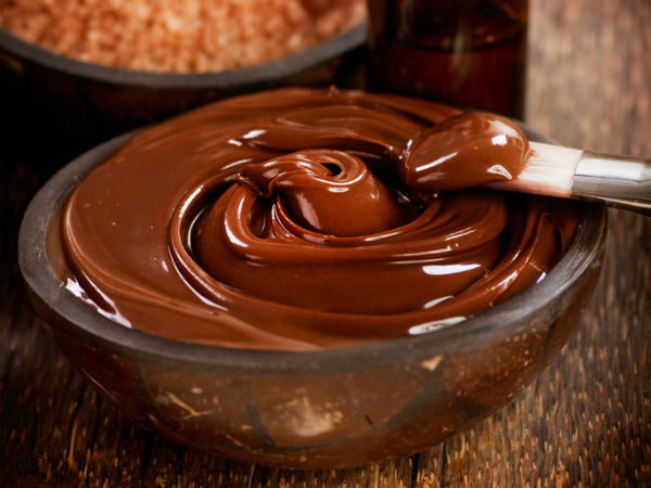 How Can Chocolate Help In Enhancing Beauty? A DIY Chocolate Facial ...