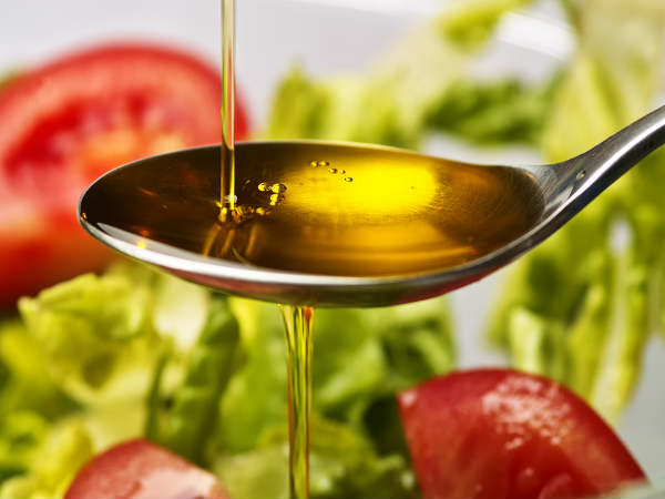 How Does Mustard Oil Helps In Treating Dandruff? - Boldsky.com