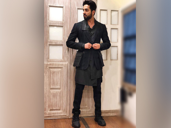 Woah! Ayushmann's Neo-Dapper Look Is What All Men Want - Boldsky.com