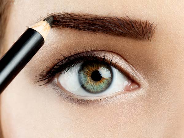 Scanty Eyebrows? Try This Instant & Effective Onion Juice Hack ...