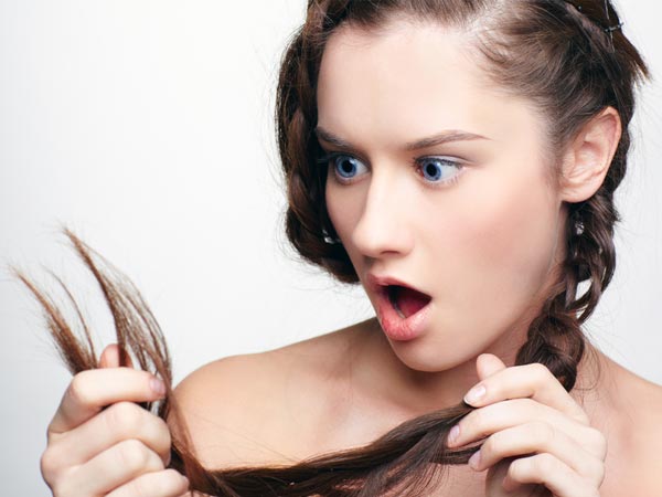 What Is Hair Burning & How Does It Help To Treat Split Ends - Boldsky.com