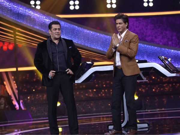 Shah Rukh Khan & Salman Khan's Formal Suit At A Reality Show - Boldsky.com