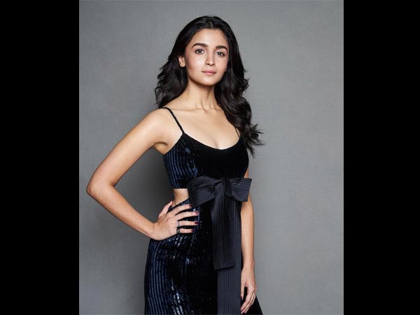 How To Get Alia Bhatt's Signature Look? - Boldsky.com