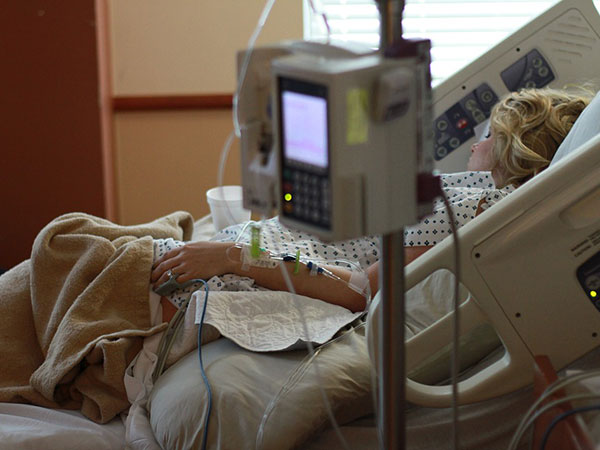 Woman Who Was In Coma For 14 Years Became Pregnant - Boldsky.com