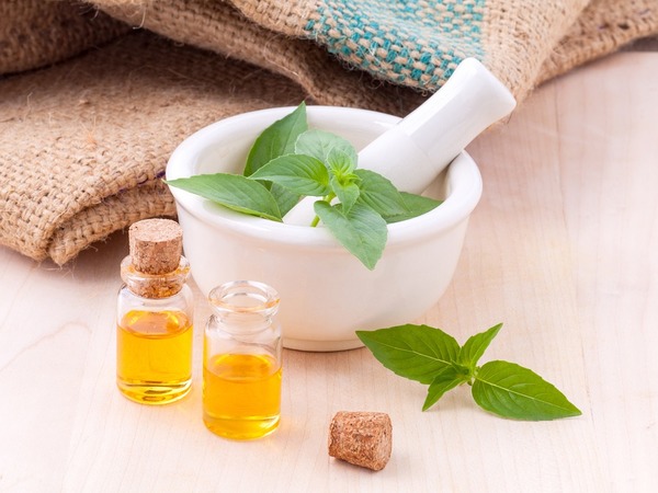 11 Best Home Remedies For Cataract - Boldsky.com