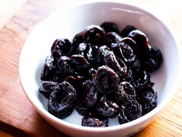 Prunes: Health Benefits & Ways To Eat Them - Boldsky.com
