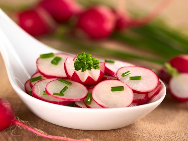Health Benefits Of Radish - Boldsky.com