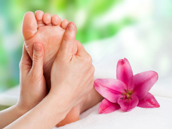 Different Types Of Pedicures To Pamper Your Feet - Boldsky.com