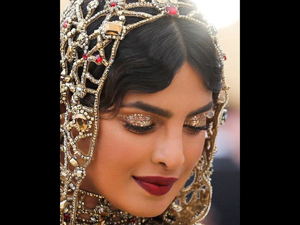 Priyanka Chopra's Stunning Make-up Looks - Boldsky.com