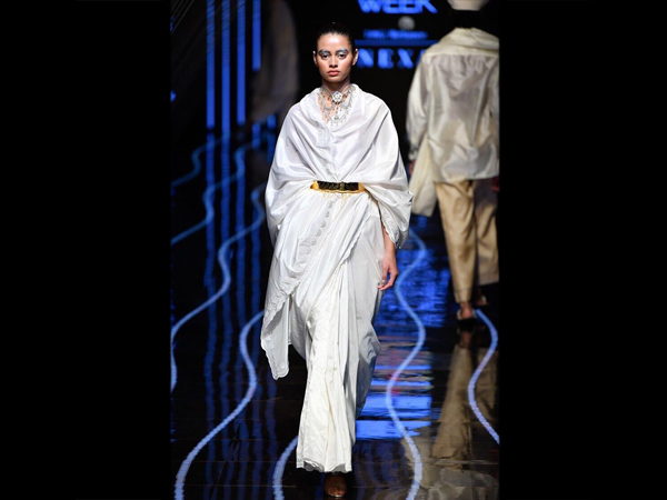 Khadi Outfits For Gandhi Jayanti 2019 - Boldsky.com