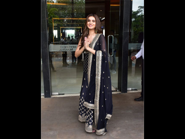 Tara Sutaria Stuns In A Traditional Outfit For Marjaavan Promotions ...