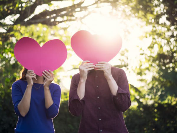 What Is An Ambivalent Relationship And Its Signs - Boldsky.com