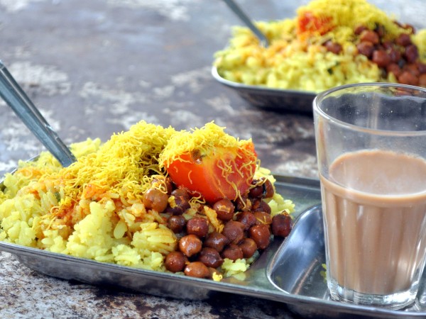 7 Benefits Of Eating Poha For Breakfast - Boldsky.com