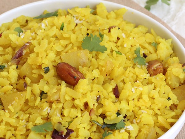 7 Benefits Of Eating Poha For Breakfast - Boldsky.com