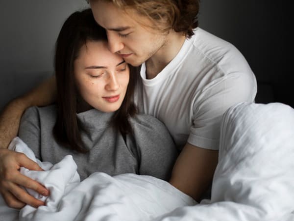 Promise Day: 10 Promises You Can Make To Your Partner - Boldsky.com