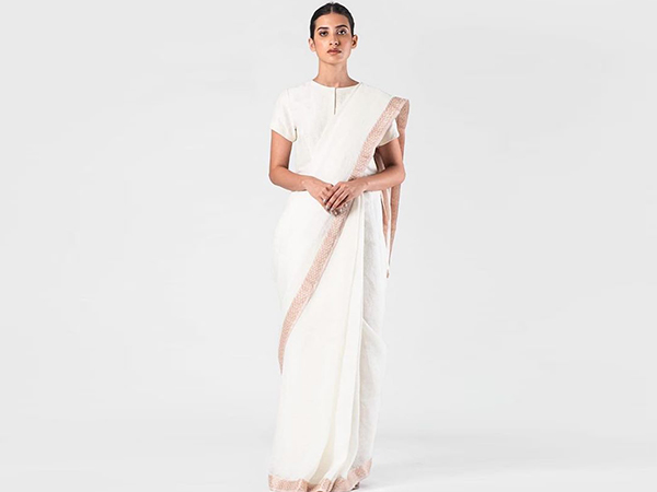 formal office wear sarees for professional look - Boldsky.com