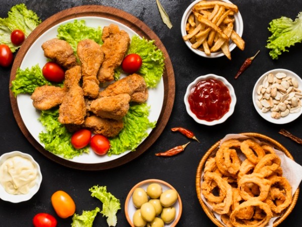 14 Worst Foods That Can Cause Heartburn - Boldsky.com