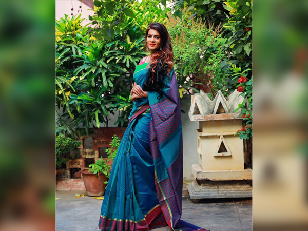 Bigg Boss Tamil 2019 Contestant Meera Mitun In A Blue Silk Saree ...