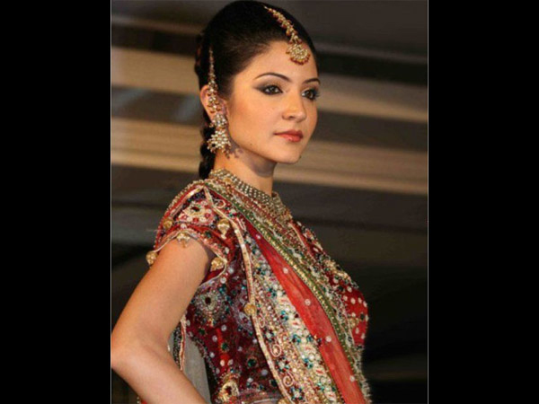 Anushka Sharma’s Old Modelling Pictures On Her Birthday - Boldsky.com