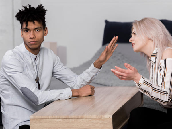 7 Ways In Which Lack Of Personal Space Can Harm Your Relationship ...