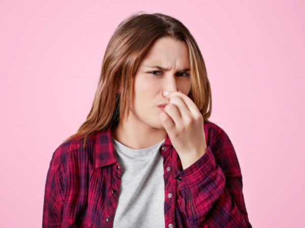 8 Types Of Vaginal Smells And What They Indicate - Boldsky.com