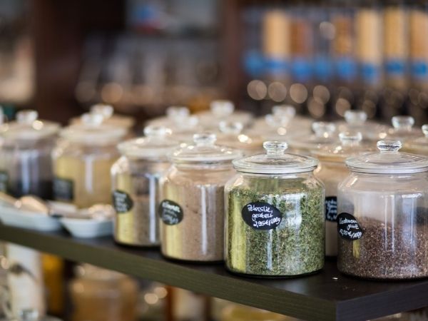 What Is The Shelf Life Of Spices & How To Store Them? - Boldsky.com