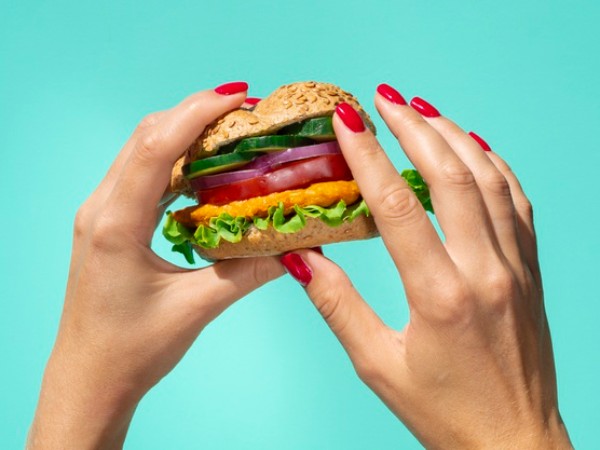 16 Different Ways To Make Your Burger Healthy - Boldsky.com
