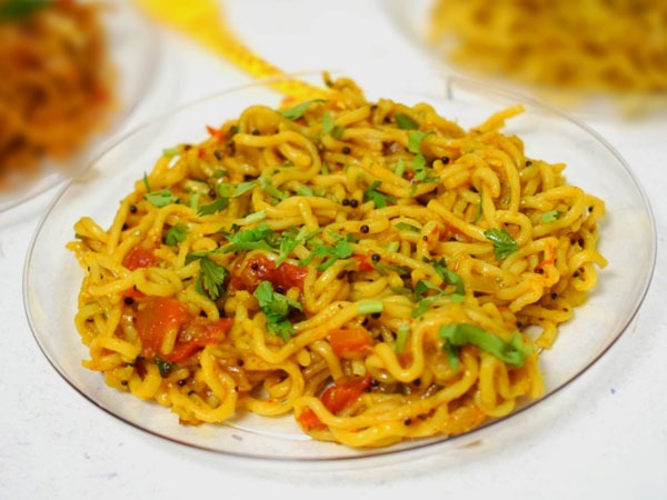 Tadka Maggi Recipe: Prepare It With These Easy Steps - Boldsky.com