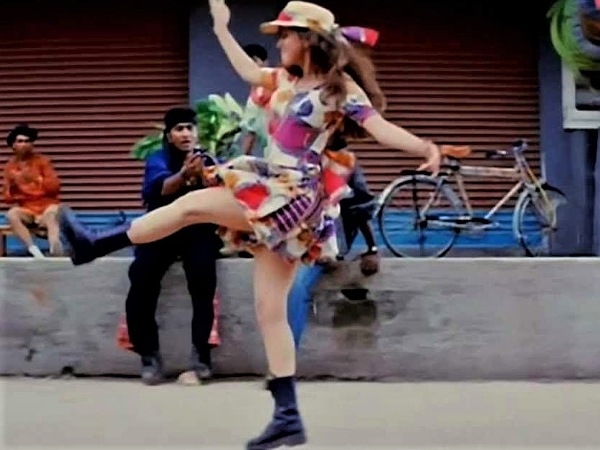 Urmila Matondkar’s Colourful Dress And Matching Cap From Rangeela Re ...