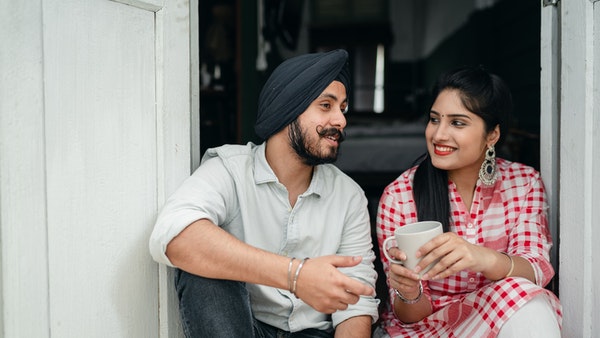 What Are The Signs Of A Loyal Relationship? - Boldsky.com