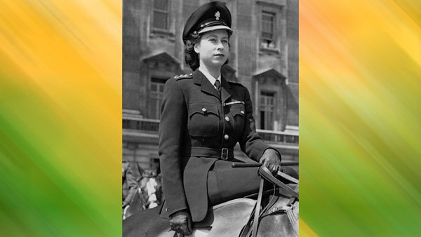 Queen Elizabeth II: Decoding Her Majesty's Iconic Fashion Moments ...