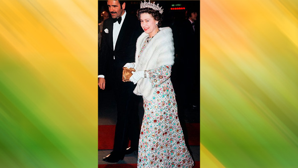 Queen Elizabeth II: Decoding Her Majesty's Iconic Fashion Moments ...