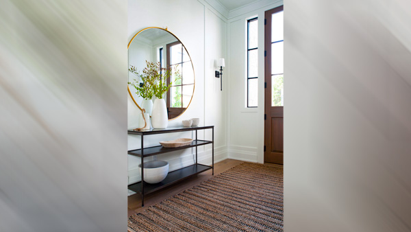 An Easy Guide For Decorating A Foyer - Boldsky.com