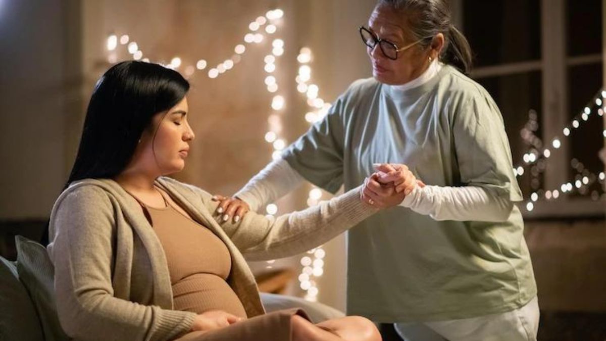 What’s The Difference Between A Doula And Midwife? Do You Need Both? - Boldsky.com