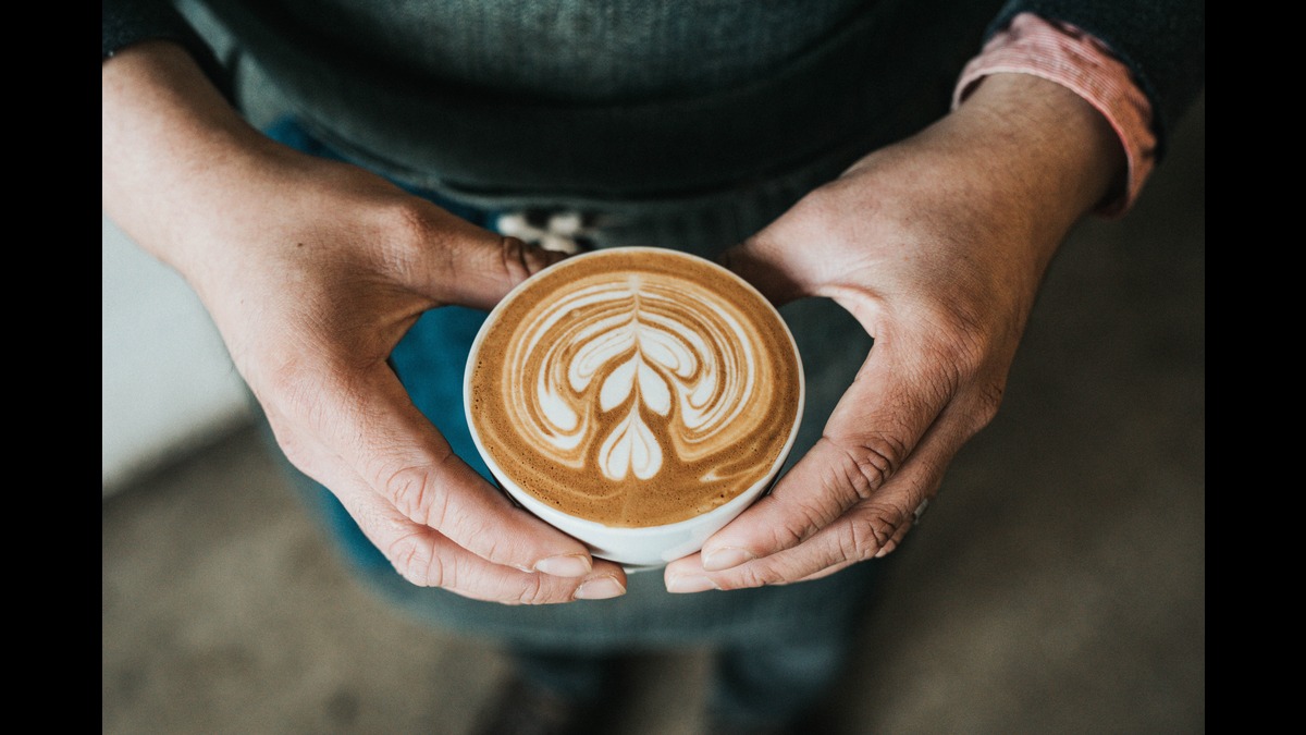 How To Prepare Smokey Flavoured Tandoori Coffee Recipe - Boldsky.com