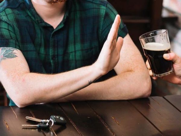 Remedies To Manage Alcohol Cravings - Boldsky.com